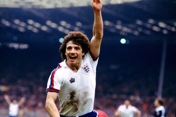 TOP 10 GREATEST ENGLAND STRIKERS EVER!