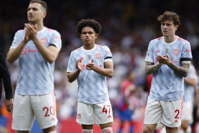 Manchester United Transfers 2026 - All Manchester United Players In and ...
